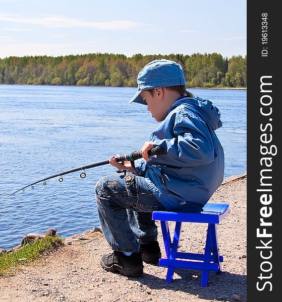 21+ Boy catching fish Free Stock Photos - StockFreeImages