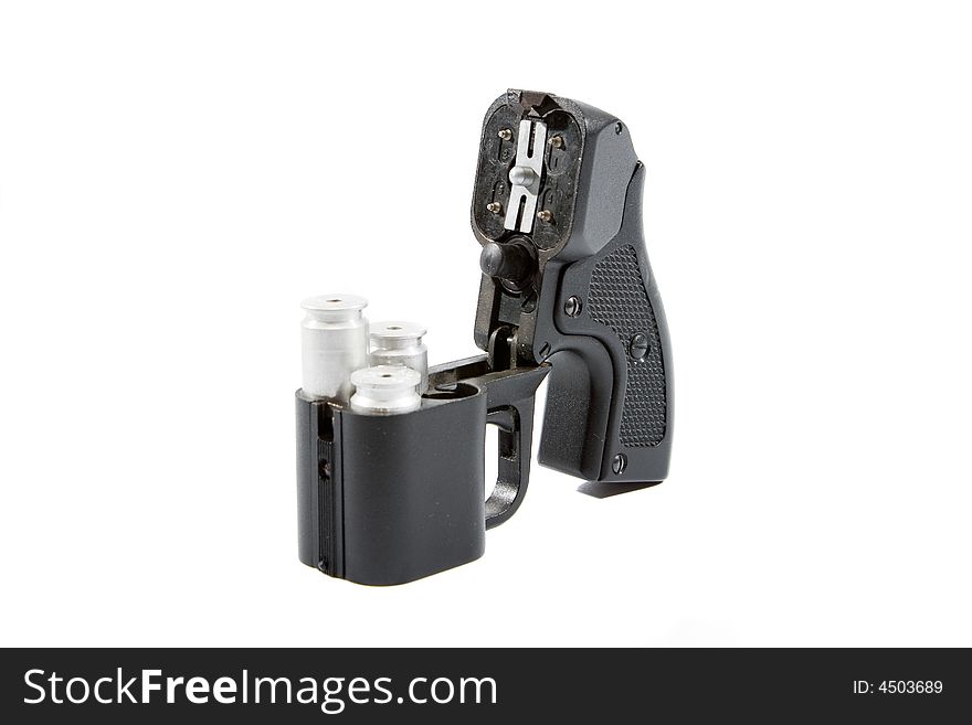 3+ Traumatic fire pistol handgun Free Stock Photos - StockFreeImages